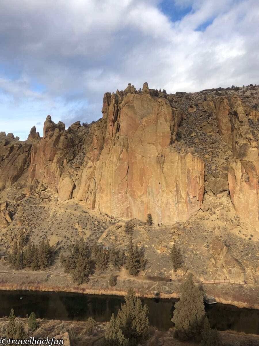 Oregon Attractions | Smith Rock State Park | Oregon Rock Climbing ...