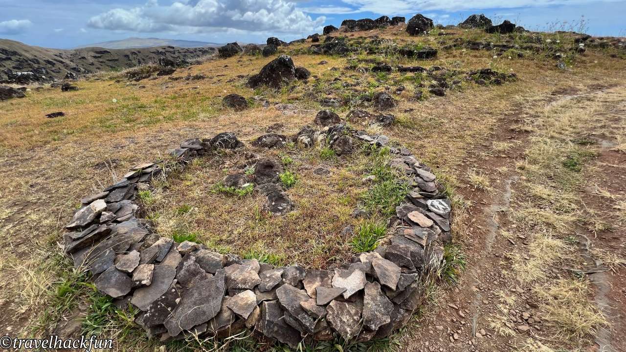 【Easter Island】Orongo Ritual Village & Rano Kau Crater: Where Moai Gave ...